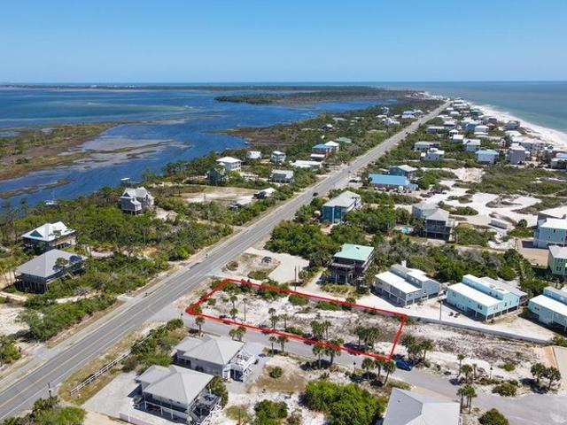 102 Barbados Dr, Port Saint Joe, FL 32456