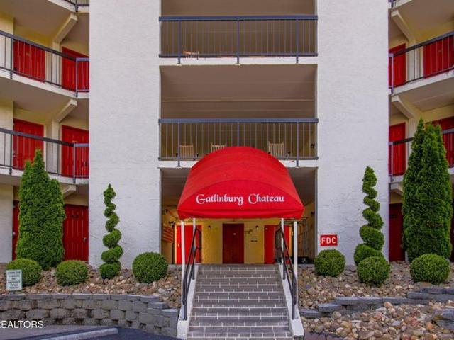 102 Baskins Creek Byp Apt 404, Gatlinburg, TN 37738