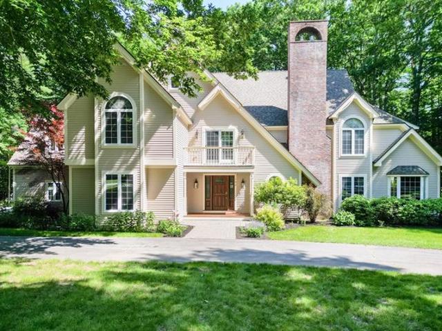 102 Birch Bend Rd, Conway, NH 03860