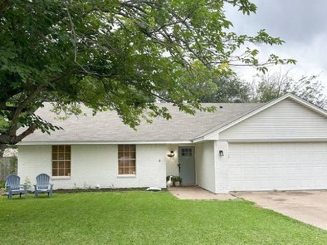 102 Bryn Mawr Ln, Waxahachie, TX 75165