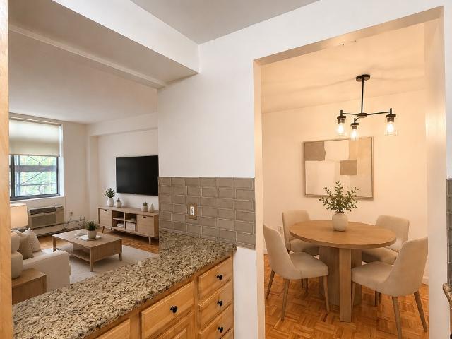 102 Bradhurst Avenue 602