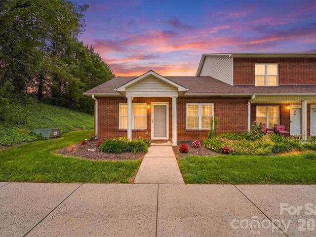 102 Brandywine Dr NE Apt M1, Conover, NC 28613