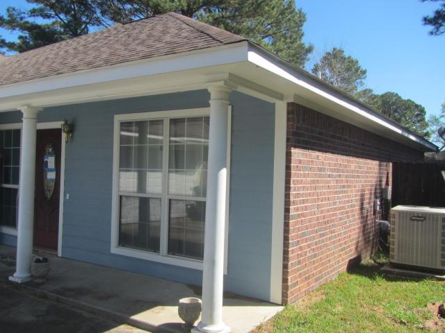 102 Brookdale Circle