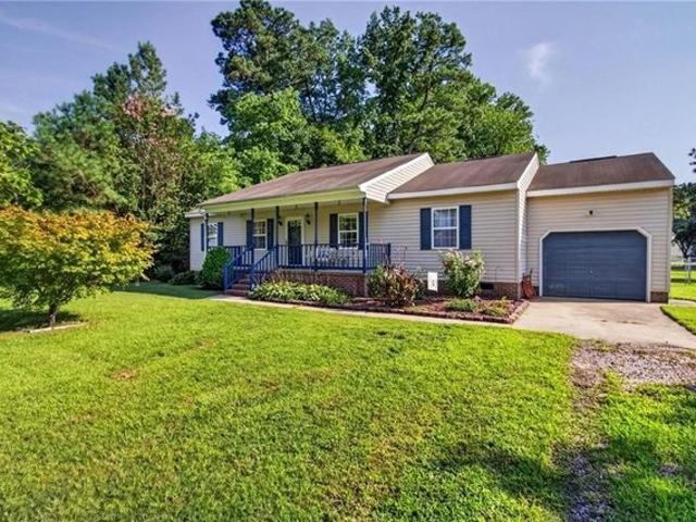 102 Butlers Pointe Ln, Smithfield, VA 23430
