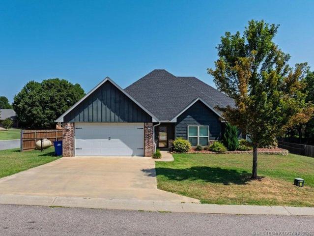 102 Bunker Dr, Durant, OK 74701