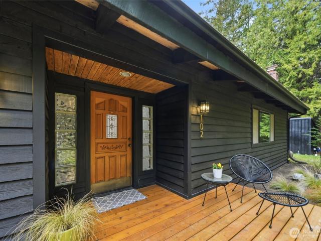 102 Byron Road