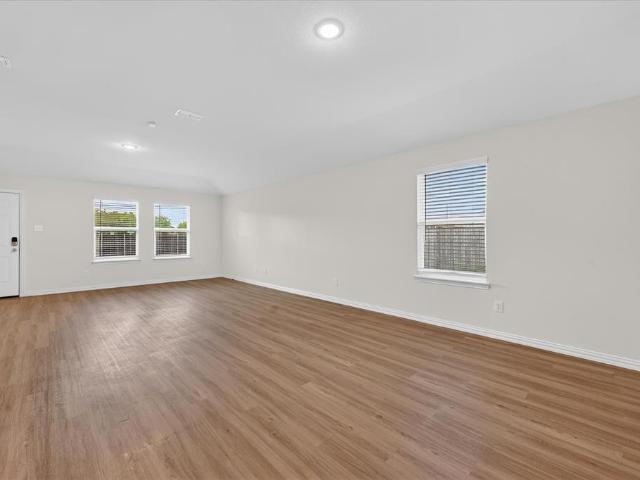 102 Goel Street