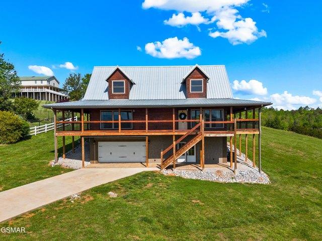 102 Golf View Blvd, Dandridge, TN 37725
