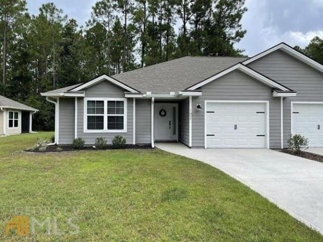 102 Gary Cir, Saint Marys, GA 31558