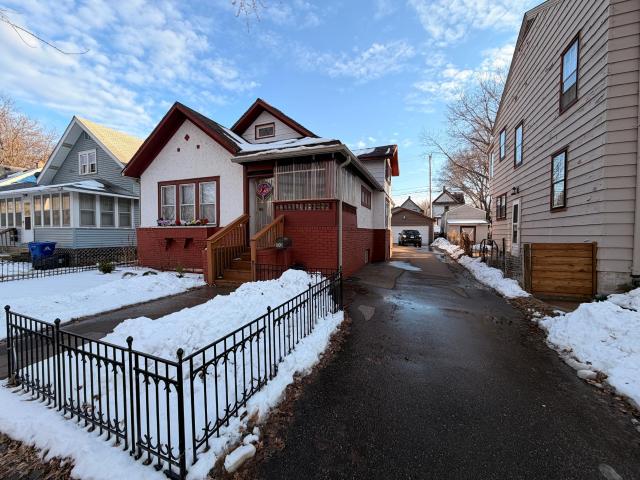 102 Geranium Ave W, St. Paul, MN 55117 | MLS #7039