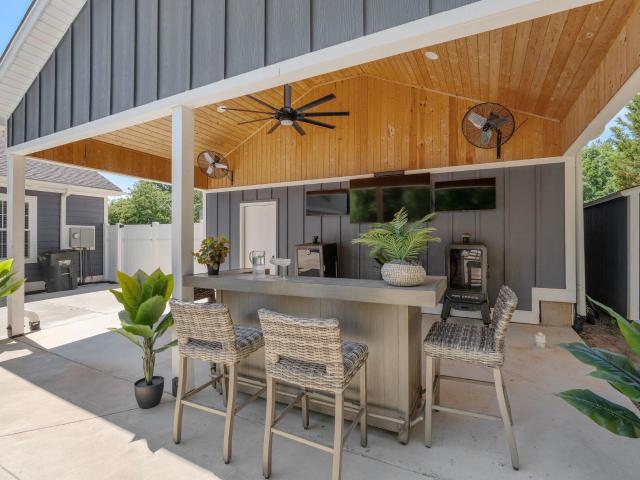 102 Ginko Ridge