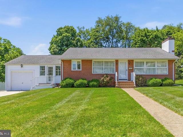 102 Glenview Dr, Lawrence, NJ 08648