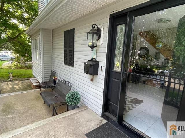 102 Gracey Street