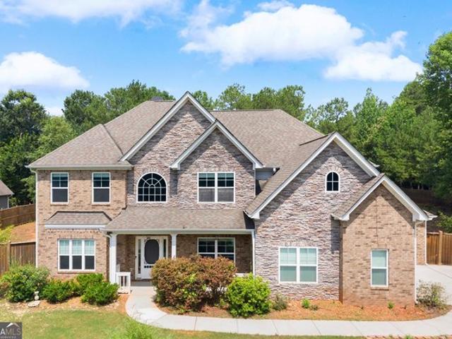 102 Gracie Gardens Ct, Newnan, GA 30263