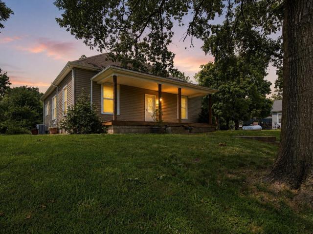 102 granvel blvd