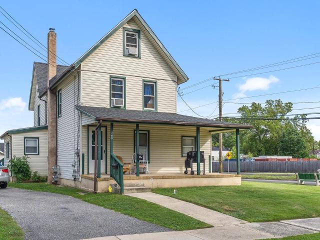 102 Grape Street