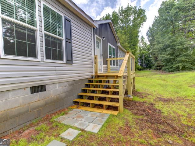 102 Grayhill Drive