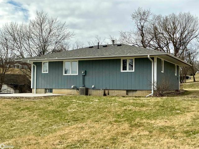 102 Green Knolls Street
