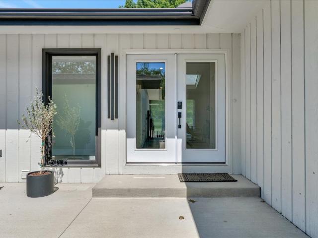 102 Greencroft Drive