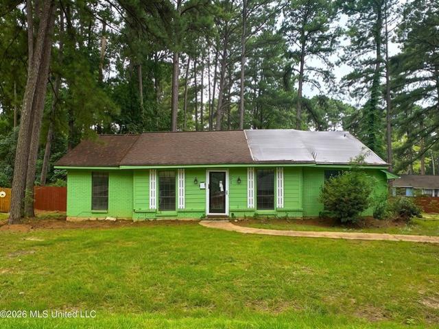 102 Dogwood Cir, Brandon, MS 39047