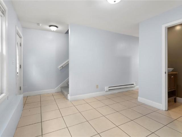 102 Dixon St, Unit 12, Providence, RI 02907 | MLS #1407 | Compass