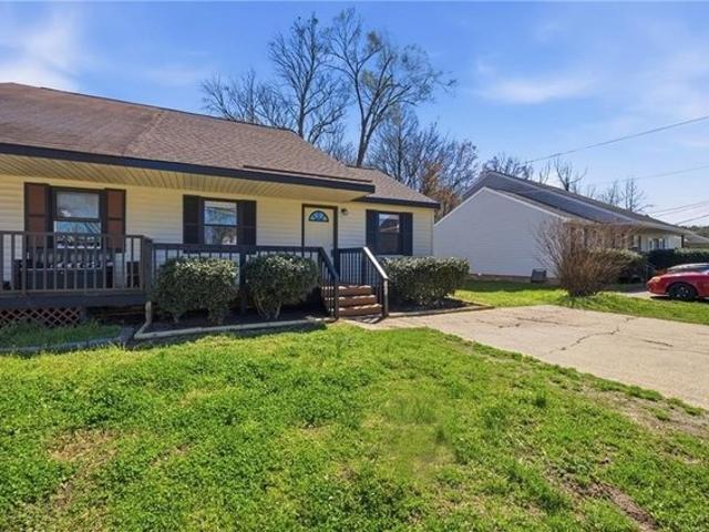 102 Diamond Ave Unit D, Chesapeake, VA 23323