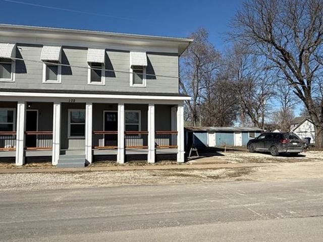 102 E 3rd St, Linn Valley, KS 66052