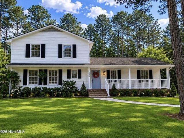 102 E Baywood Ln, Greenville, NC 27834