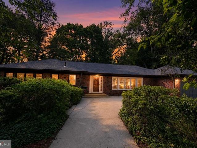 102 E Harvard Ave, Stratford, NJ 08083
