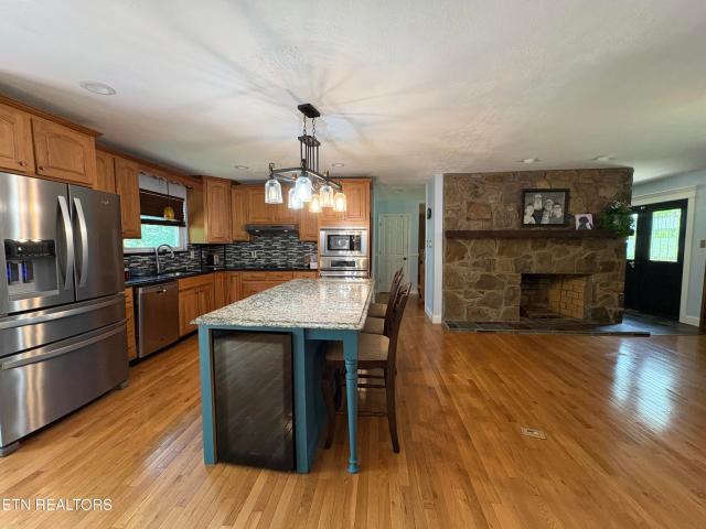 102 E Morningside Drive