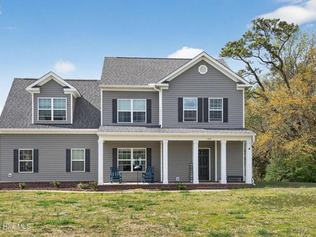 102 E Point Estates Rd, Knotts Island, NC 27950