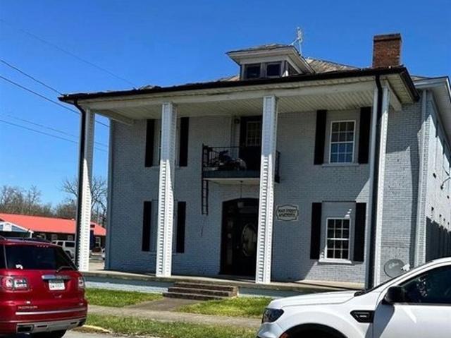 102 E Second St, Russellville, KY 42276