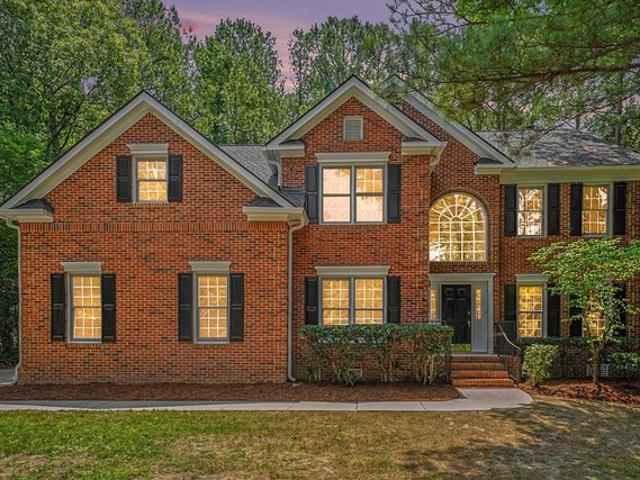 102 Eagle Meadow Ct, Cary, NC 27519