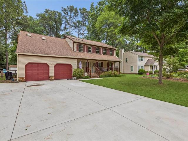 102 Edgewood CT