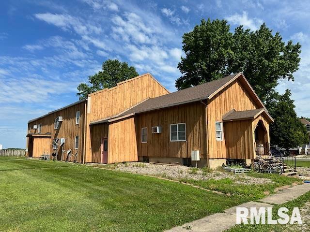 102 Elm St, Dawson, IL 62520 | MLS #CA1041 | Compass
