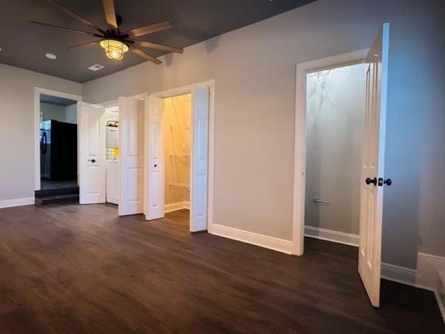 102 Elmwood Dr