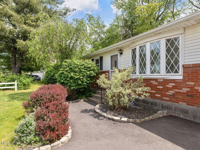 102 Evans Road
