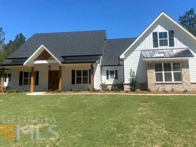 102 Fox Ct, Forsyth, GA 31029
