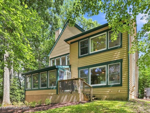 102 Fox Run