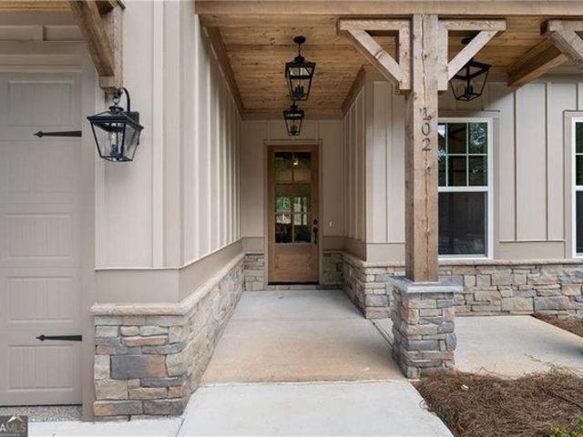 102 Fort Gibson Ct, Waleska, GA 30183