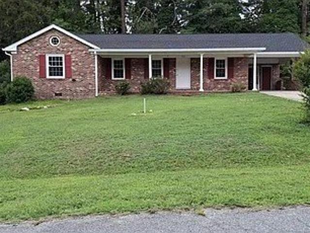 102 Fairfield Dr, Clarksville, VA 23927