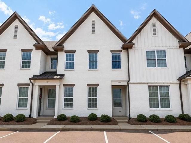 102 Farm View Dr Apt 102, Oxford, MS 38655