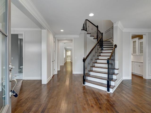 102 Fitzgerald St