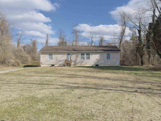 102 Freeman Ave, Egg Harbor Township, NJ 08234