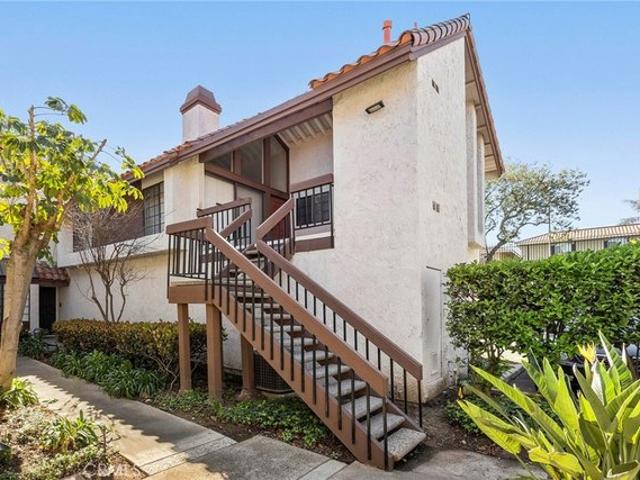 102 Kauai Ln, Placentia, CA 92870