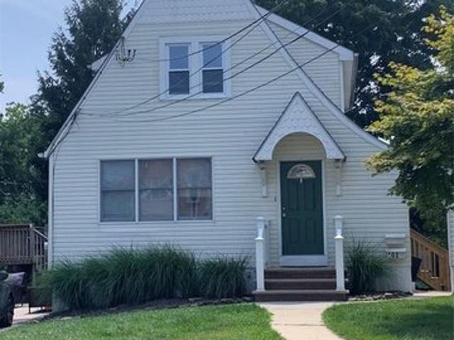 102 Keasler Ave, Lodi, NJ 07644