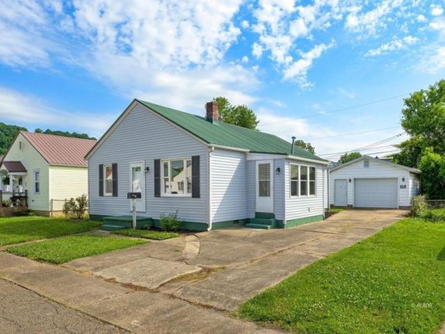 102 Kineon Dr, Gallipolis, OH 45631