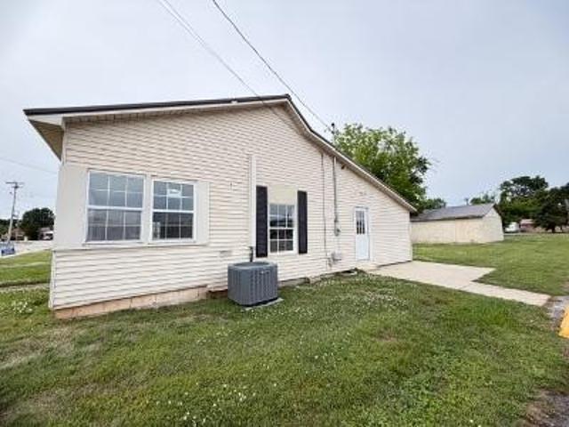 102 Hodges St N, Cowan, TN 37318 | MLS #3186 | Compass