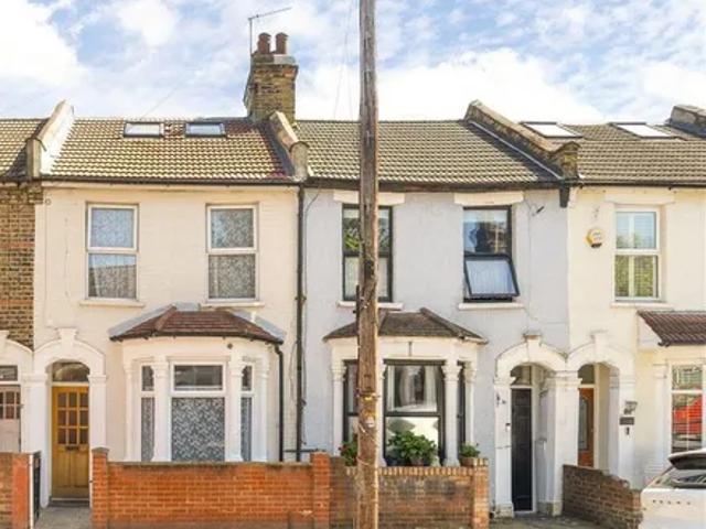 102 Holbrook Road, London, E15 3DZ, United Kingdom | 5 bed townhouse for rent #167675608 | Rentberry