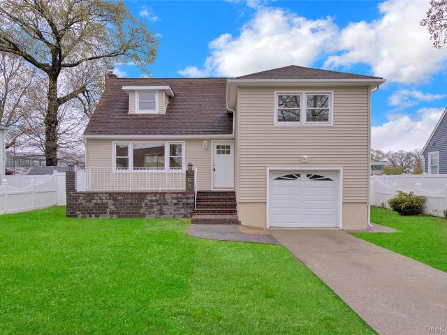 102 Hausch Blvd, Roosevelt, NY 11575 | MLS #991011